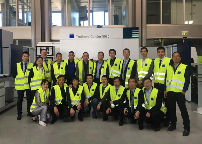 Yan Pengyang, founder of Zhongwo door Industry, went to Germany to ...